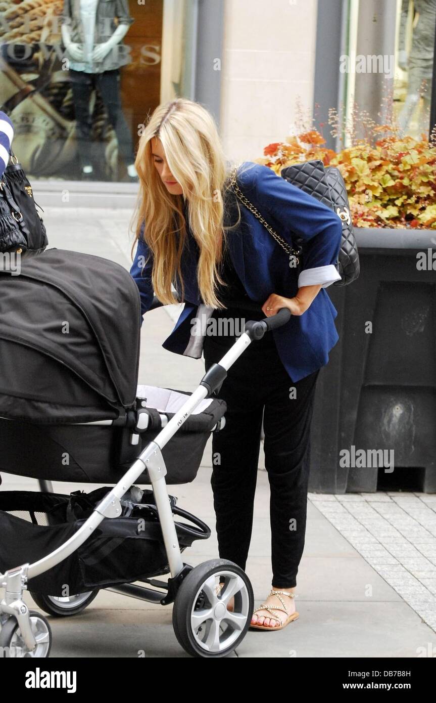 Charley Webb Kym Marsh with baby and her sister-in-law to be Charley ...