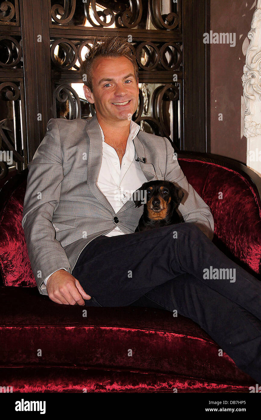 Julian Bennett and Lulu Behind the scenes at a video shoot for SPARKLE ...