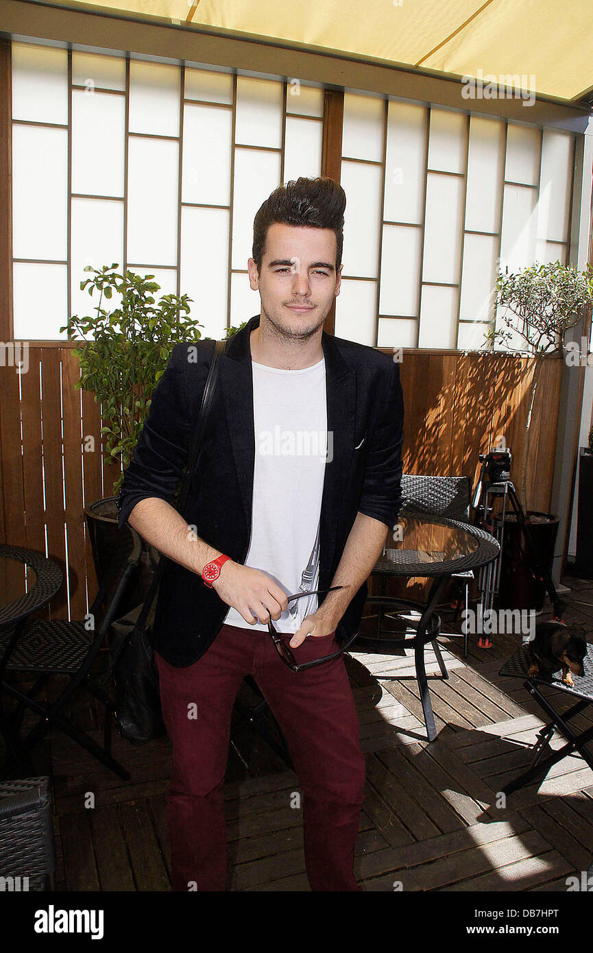 Ian Jeanes Behind the scenes at a video shoot for SPARKLE, the new ...