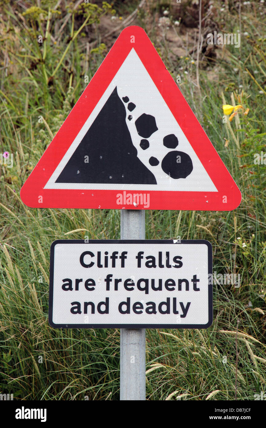 Warning cliff falls danger sign hi-res stock photography and images - Alamy