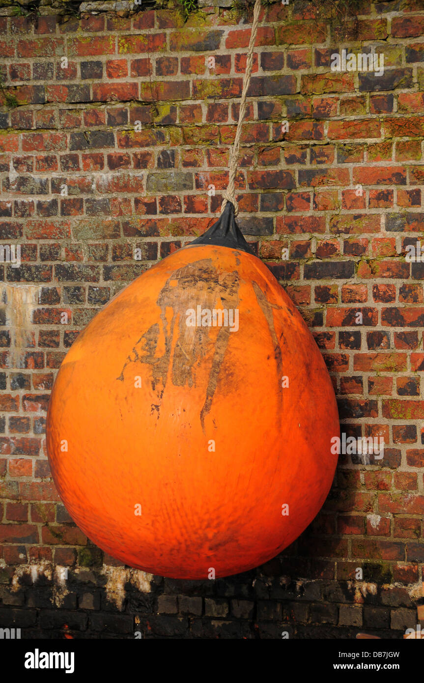 Fenders outside hi-res stock photography and images - Alamy