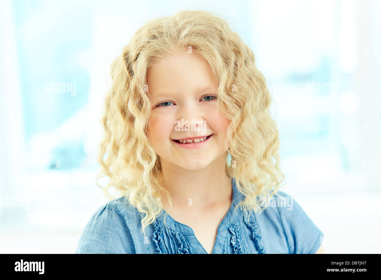 Smiling cutie hi-res stock photography and images - Alamy