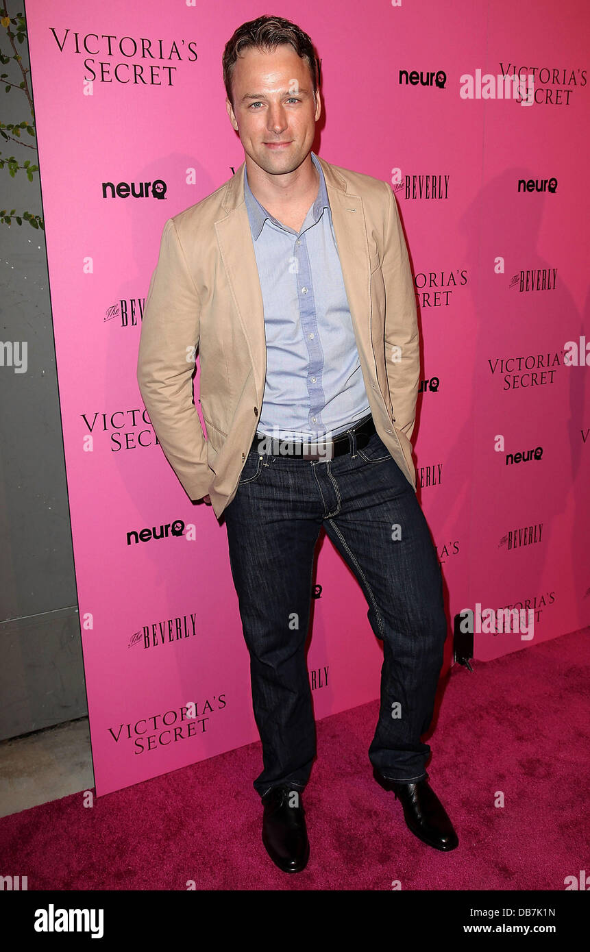 Don Jeanes Victoria's Secret 6th Annual 'What Is Sexy? List: Bombshell ...