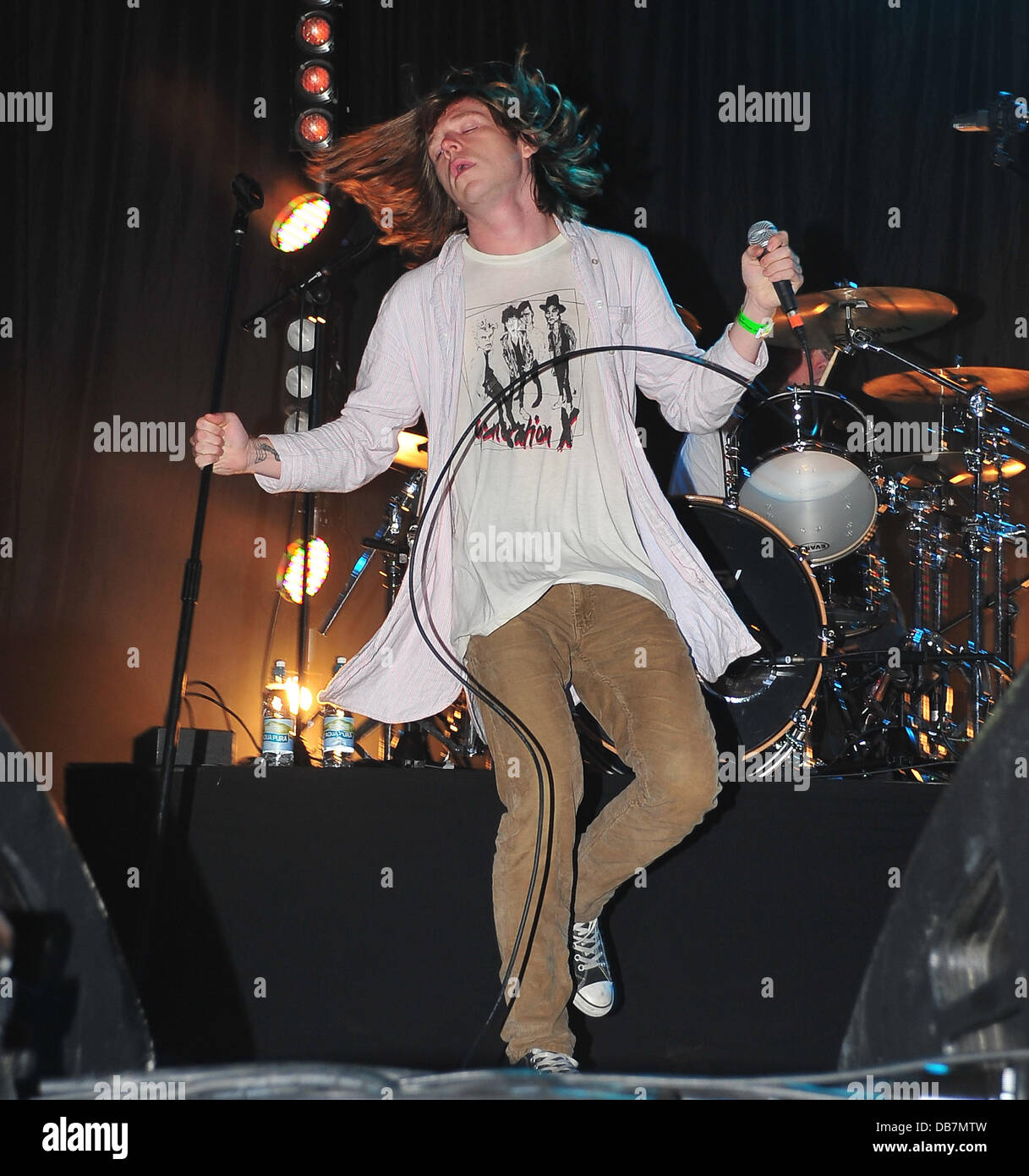 Cage The Elephant BBC Radio 1's Big Weekend 2011 in Carlisle ...