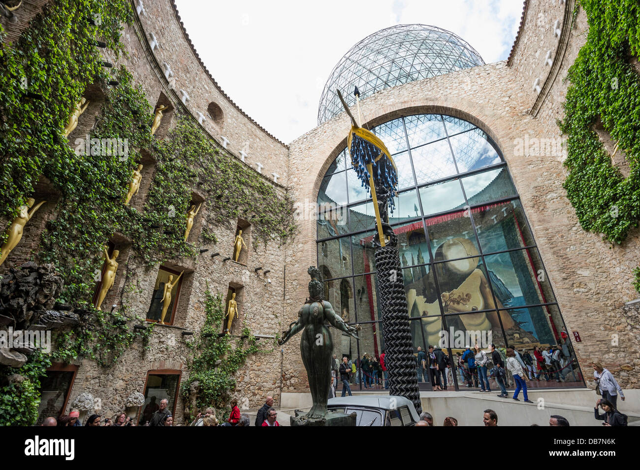 Dalí Museum, Figueres, Costa Brava, Catalonia, Spain Stock Photo - Alamy