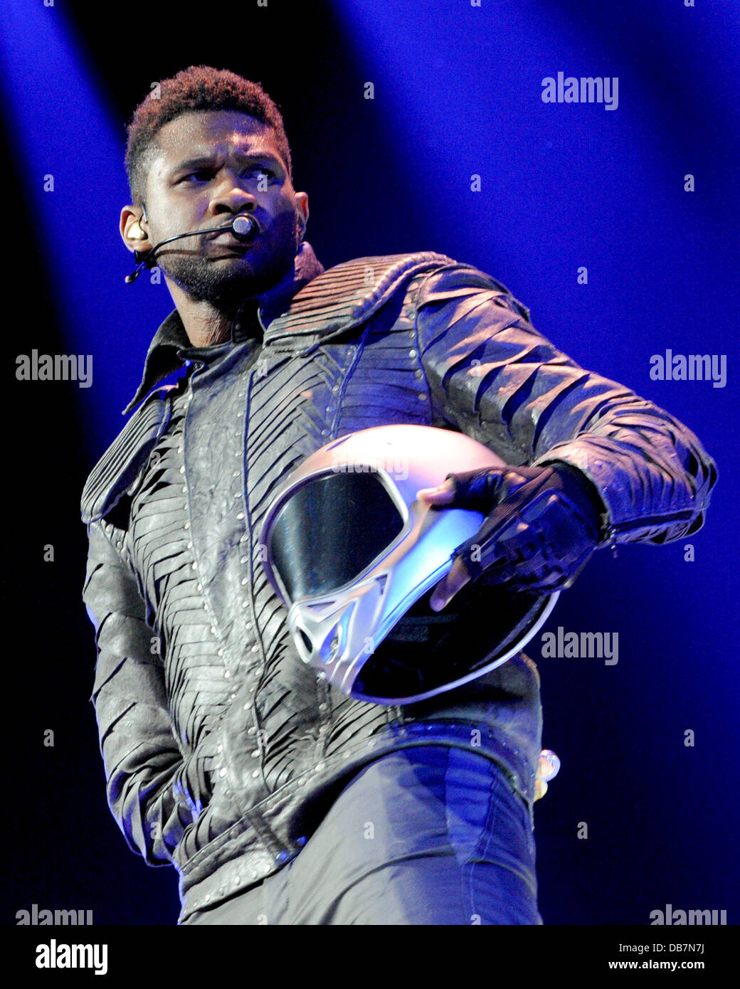 Usher performs on stage at The Air Canada Centre during his OMG Tour ...