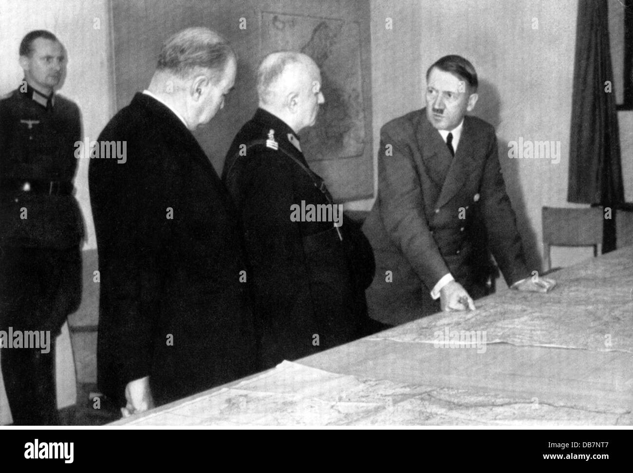 4 world map maps hi-res stock photography and images - Alamy