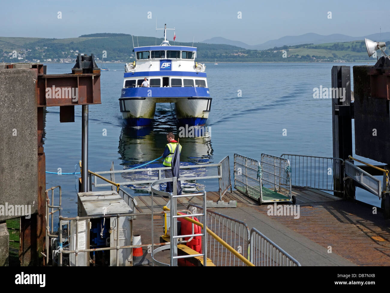 Caledonian macbrayne ferry gourock High Resolution Stock Photography ...