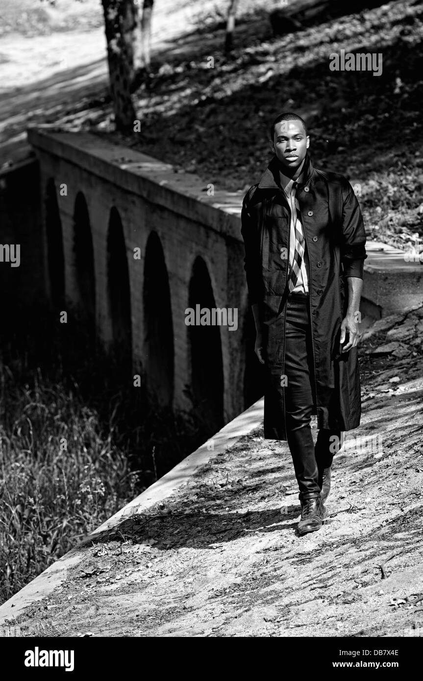 Young black african man walking Black and White Stock Photos & Images ...