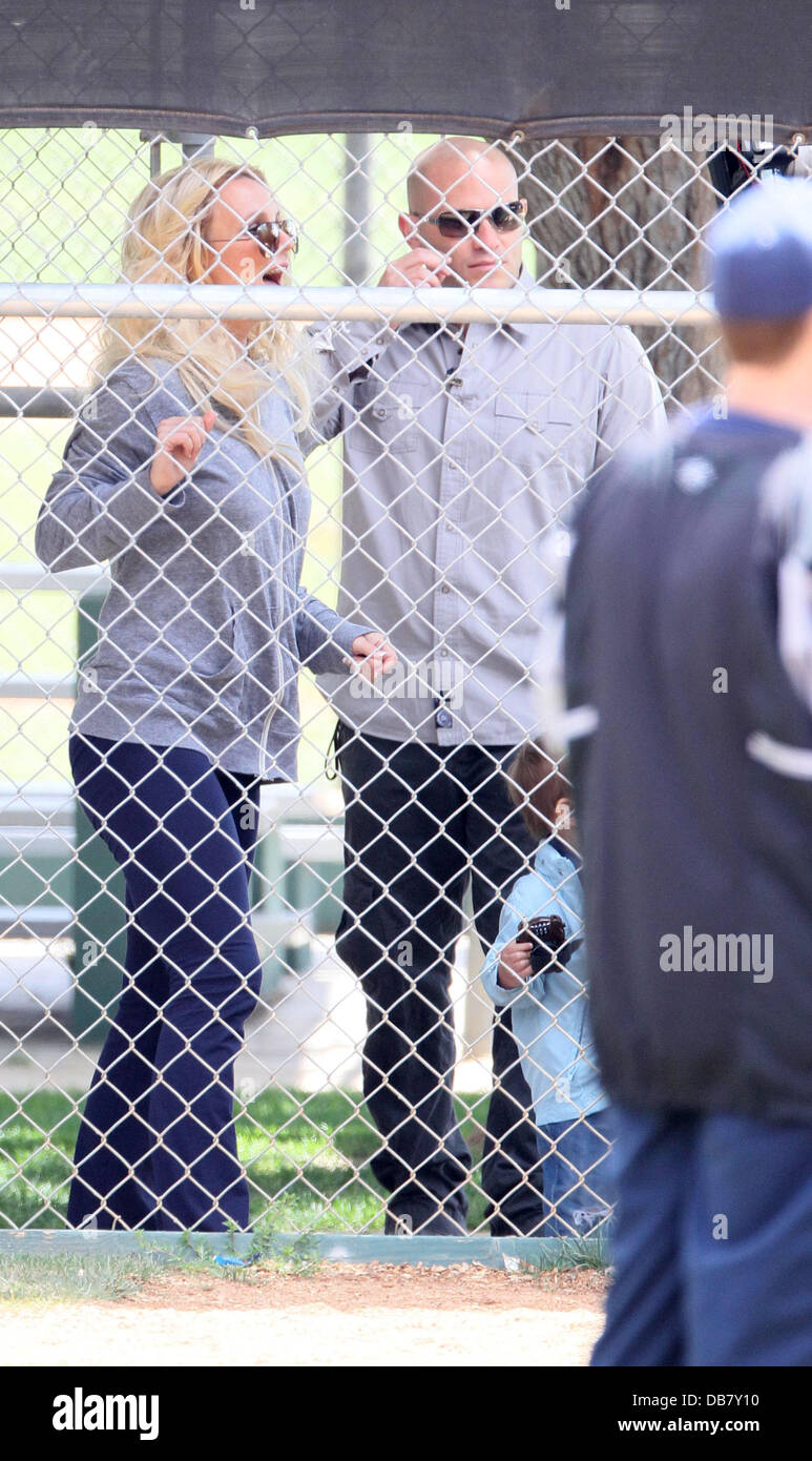 Britney spears with bodyguard hi-res stock photography and images - Alamy
