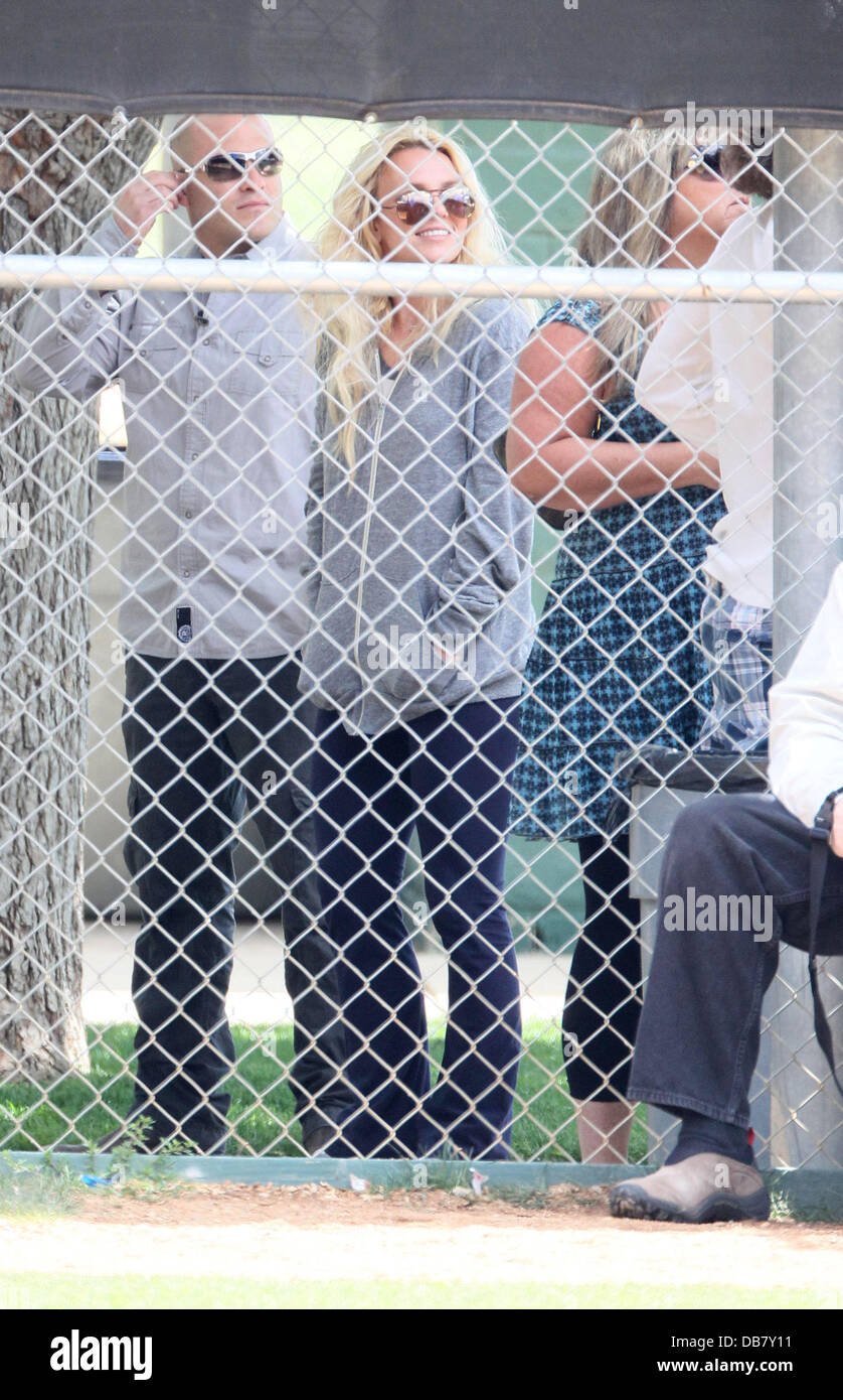 Britney Spears accompanied by her bodyguard, watches her son Sean ...