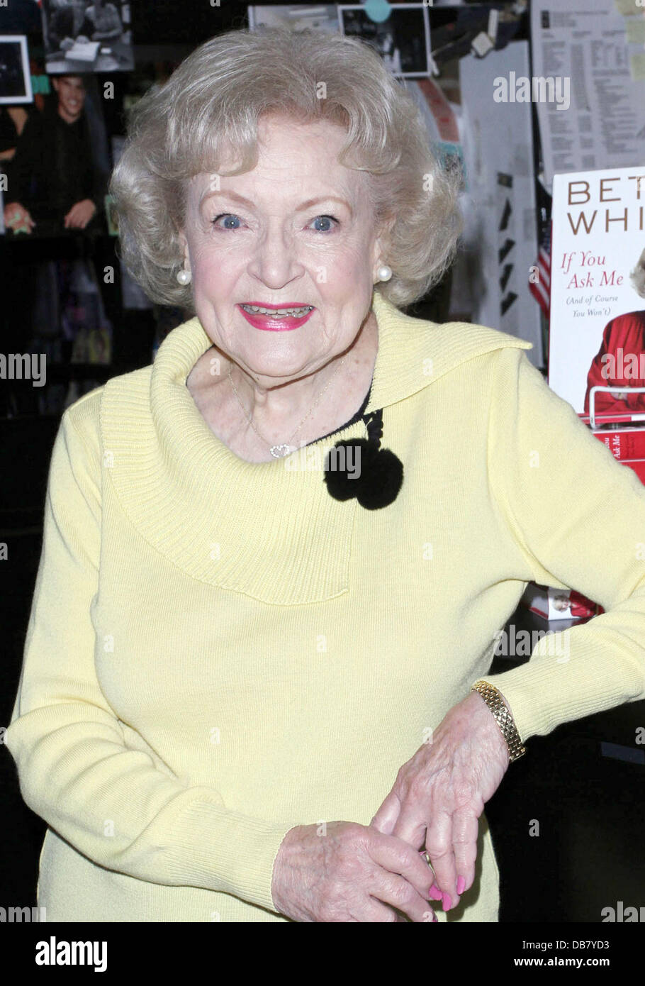 Betty White signs copies of her new book 'If You Ask Me (And of Course ...