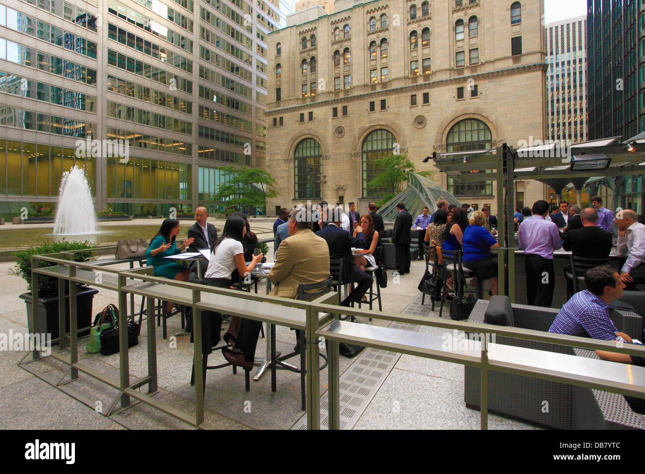 Toronto business district hi-res stock photography and images - Alamy