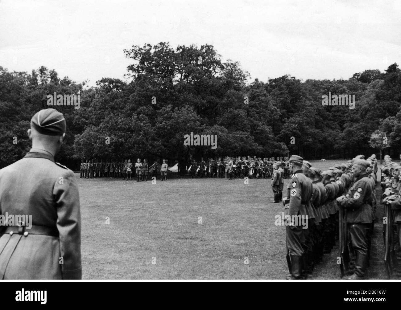 1930s Speaker High Resolution Stock Photography and Images - Alamy