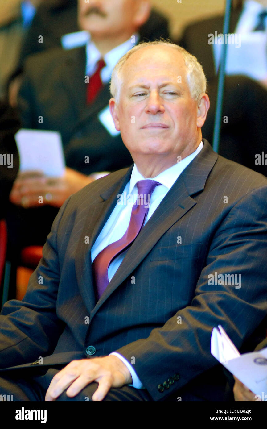 Governor Pat Quinn The 2011 Chicago Inauguration at the Jay Pritzker ...