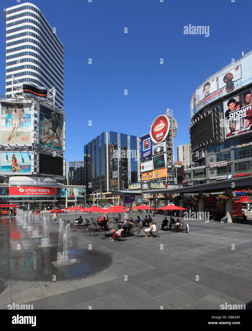 Dundas street canada hi-res stock photography and images - Alamy