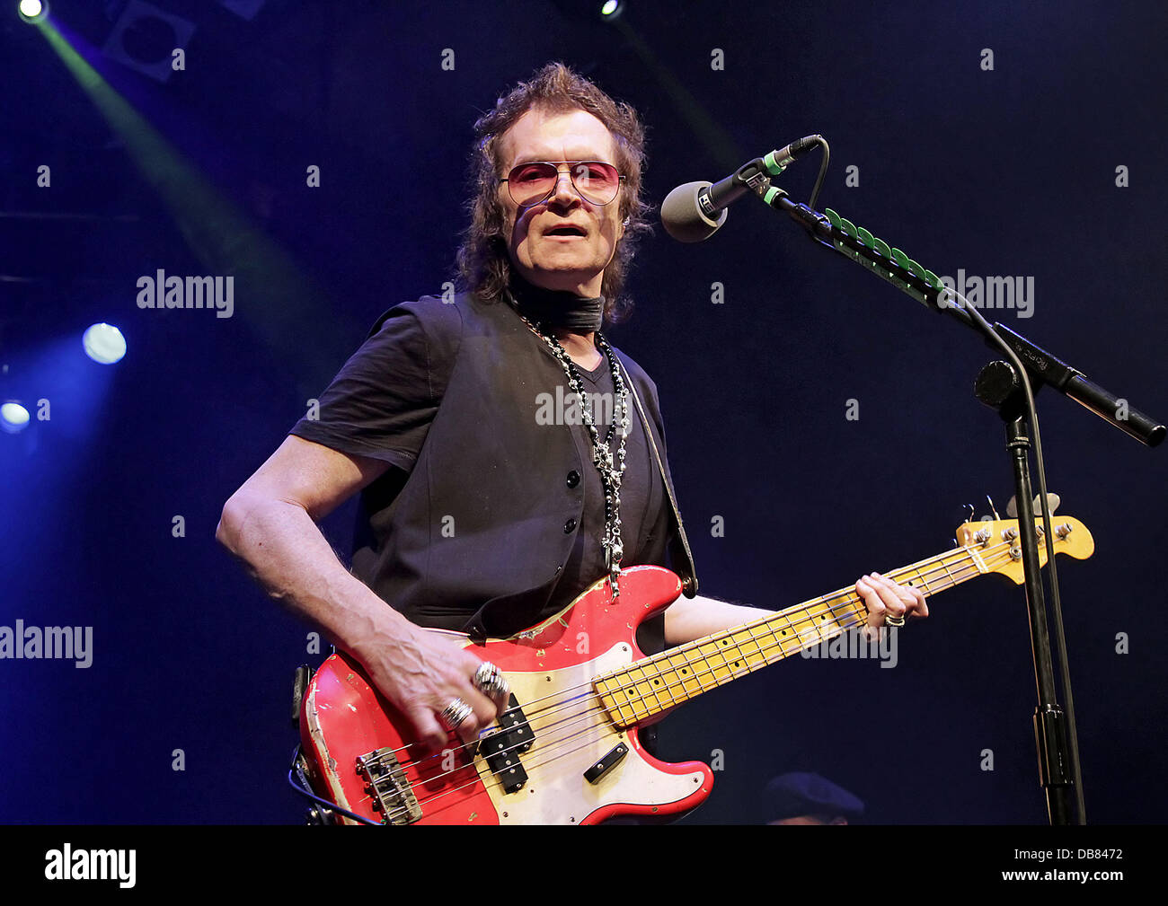 Bass communion hi-res stock photography and images - Alamy