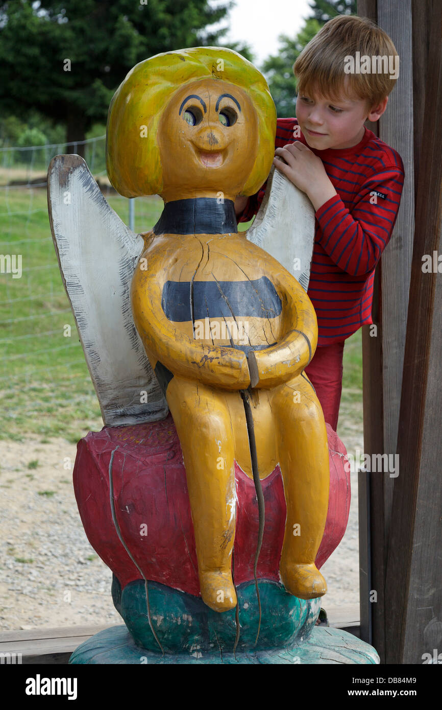 Maya the bee hi-res stock photography and images - Alamy