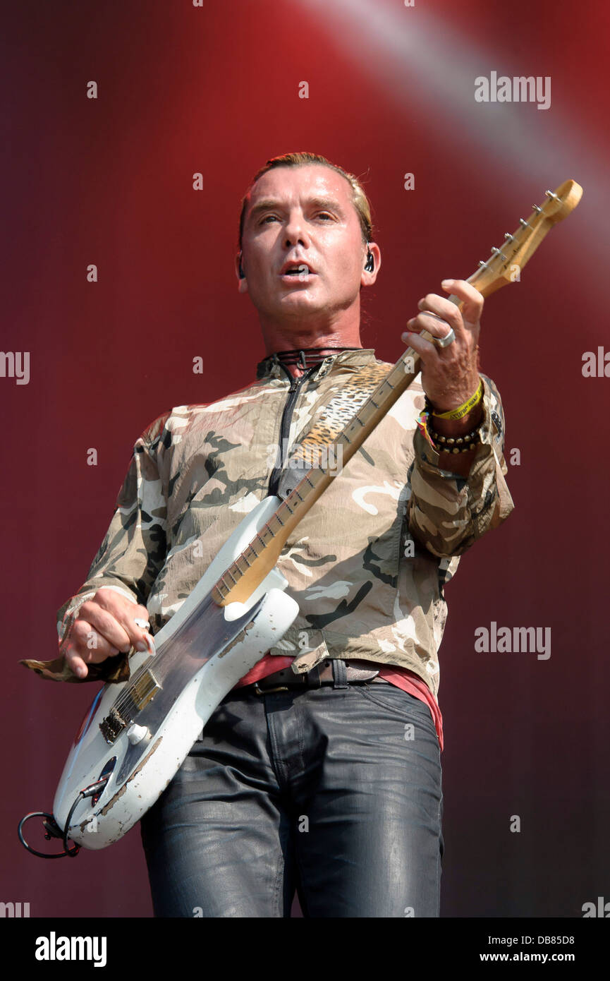 Gavin rossdale from the band bush hi-res stock photography and images ...
