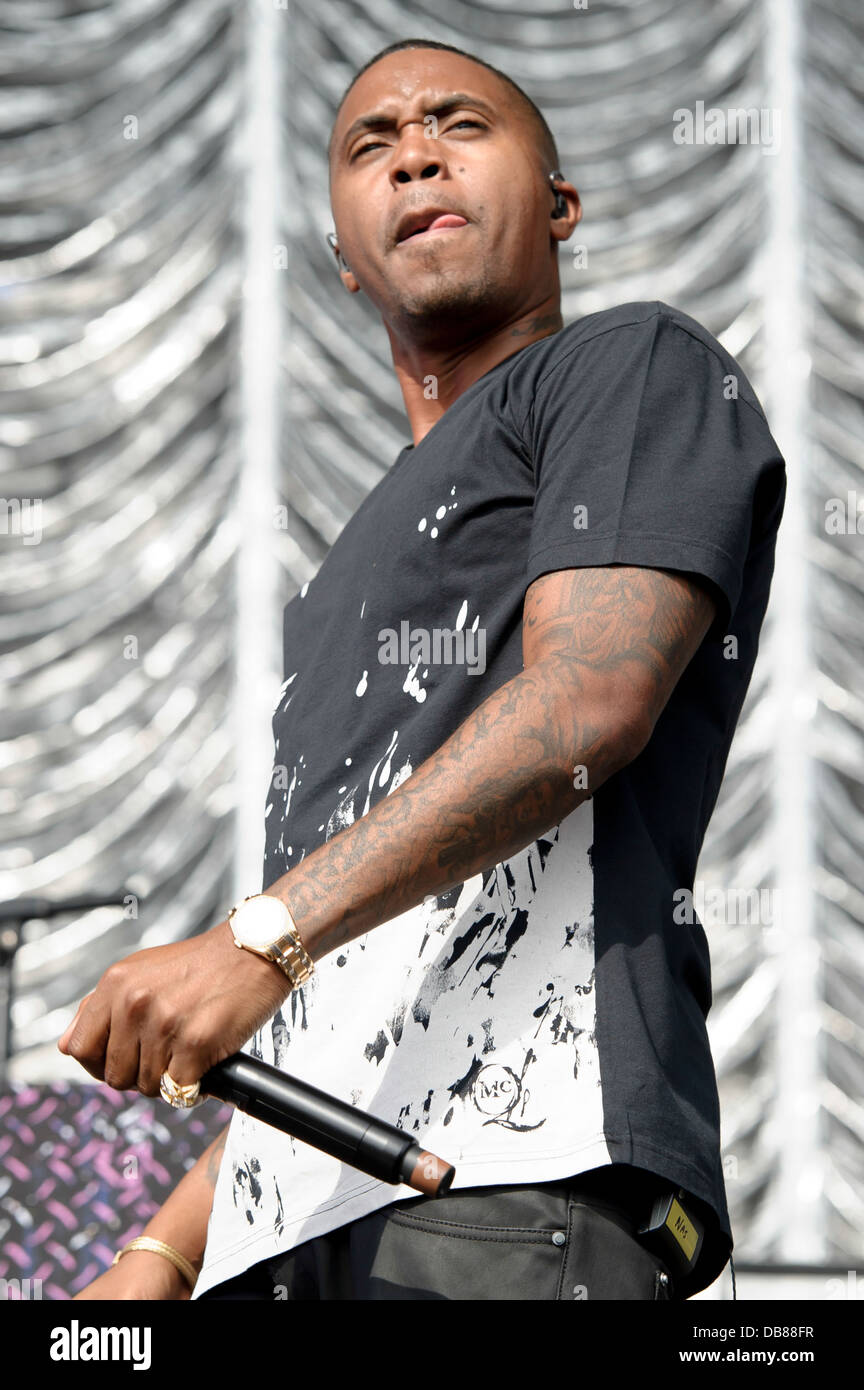 U.S singer, Nas performs on stage during the Wireless Festival at the ...