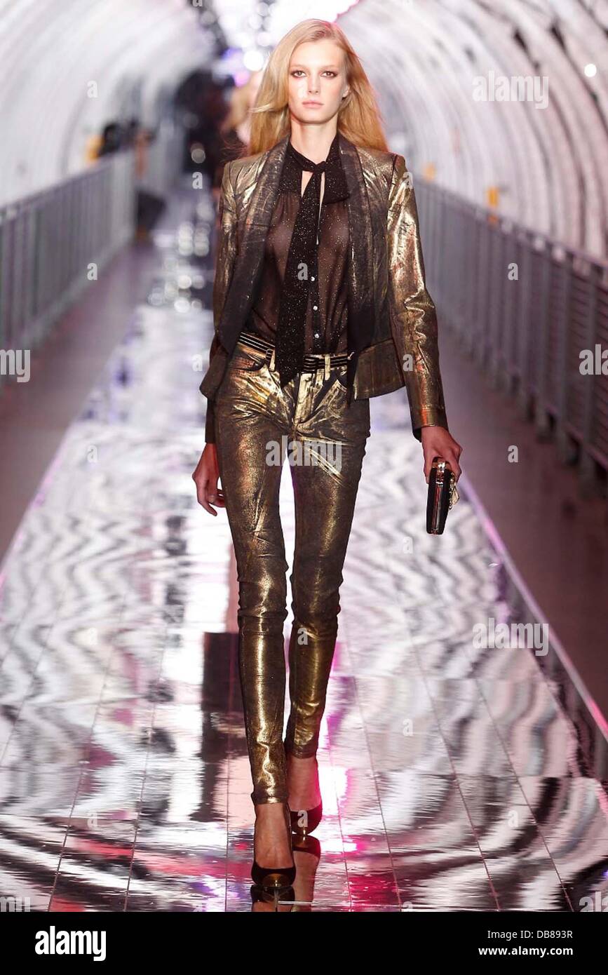 Model 'Mango' launches its new fashion range at the George Pompidou ...