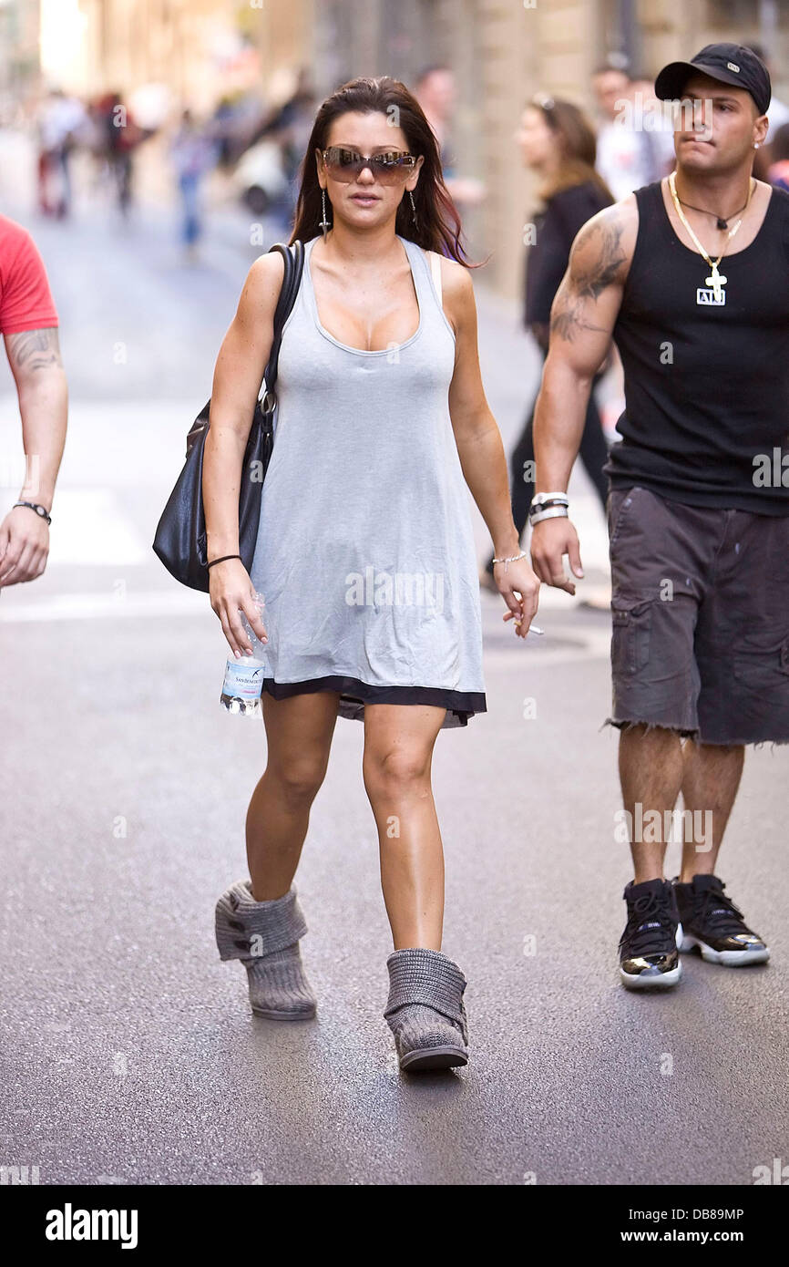 Jenni "JWoww" Farley Jersey Shore cast members got lost in town centre ...