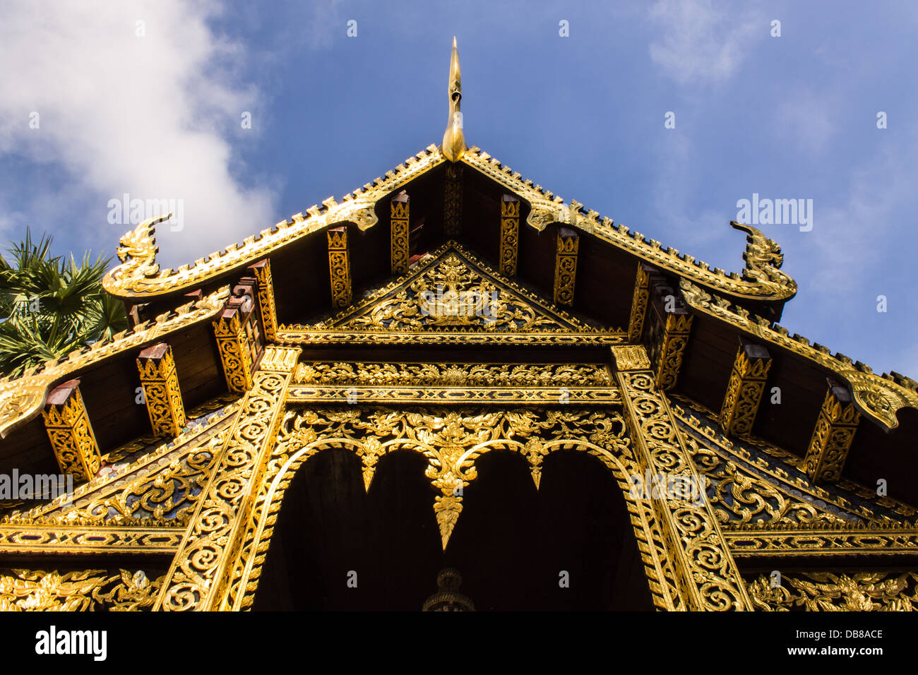 Ubosot in wat chiangmai thailand hi-res stock photography and images ...