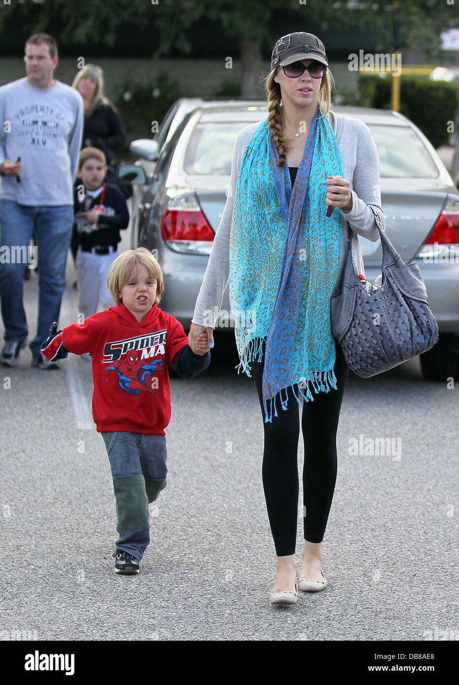 Victoria Prince walks with Jayden James Federline walk back to their ...