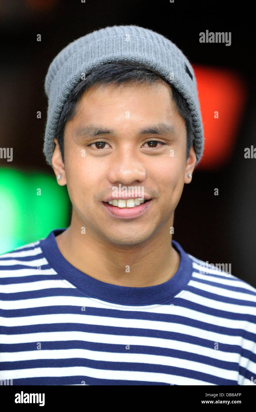 Michael Martinez of band 'Allstar Weekend' appears and performs on ...