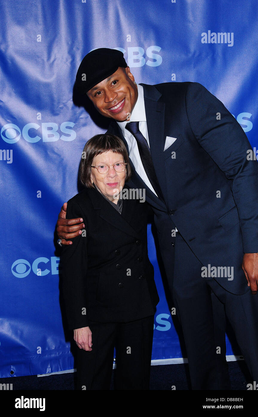 Linda Hunt and LL Cool J 2011 CBS Upfront held at the Lincoln Center ...