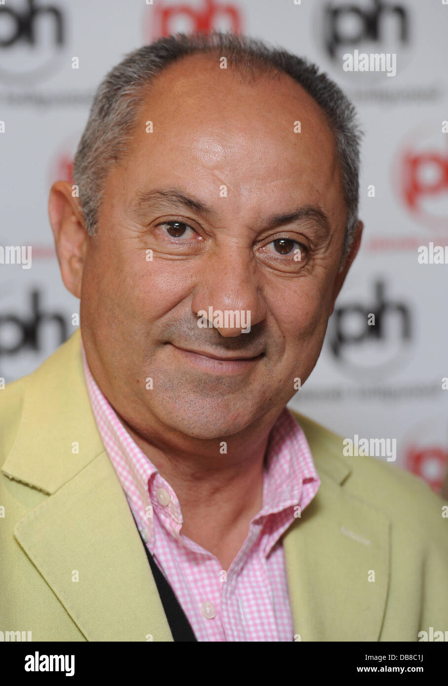 Ardiles hi-res stock photography and images - Alamy