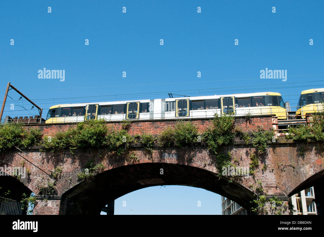 Train railway viaduct hi-res stock photography and images - Alamy