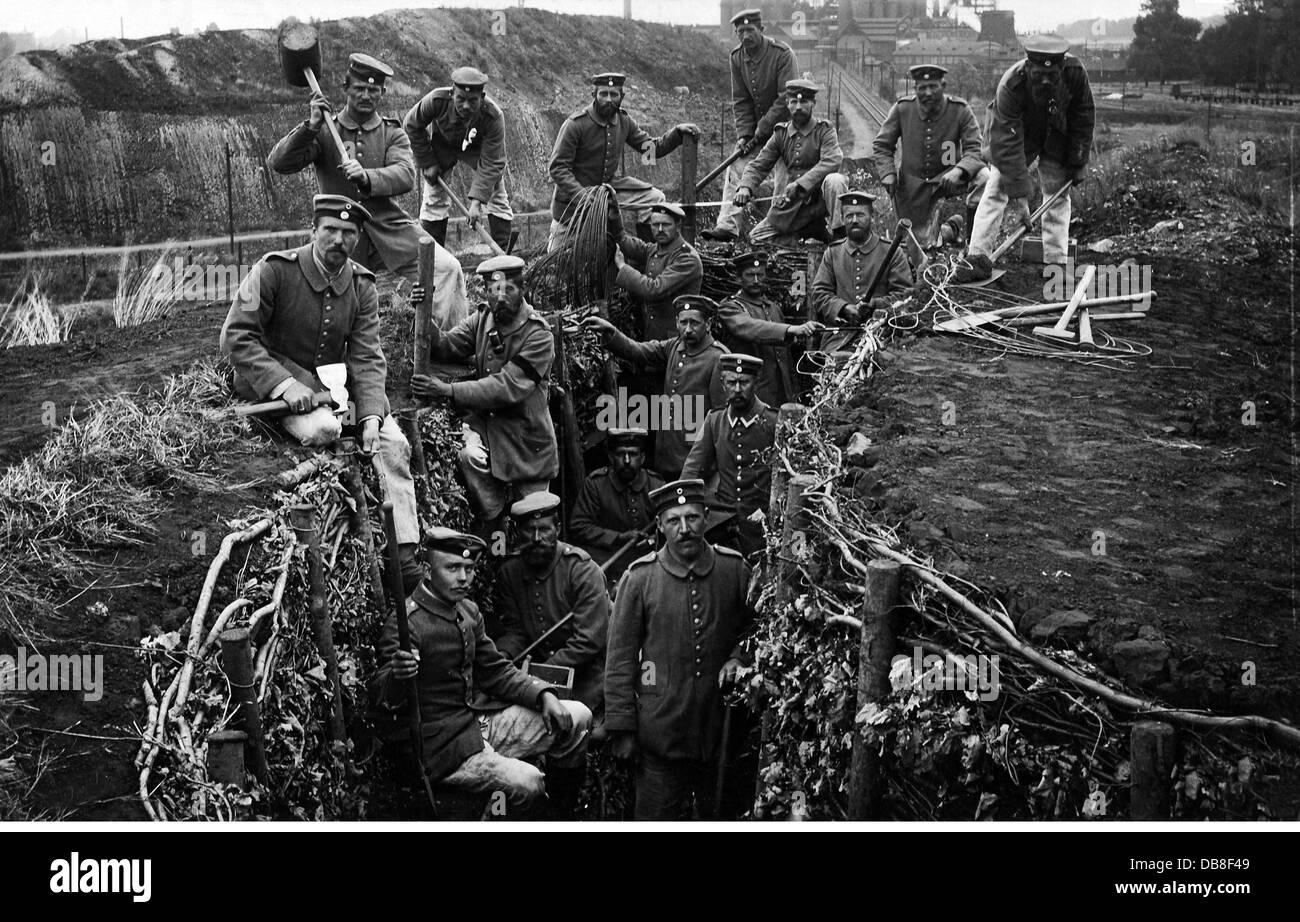 War Hammers High Resolution Stock Photography and Images - Alamy