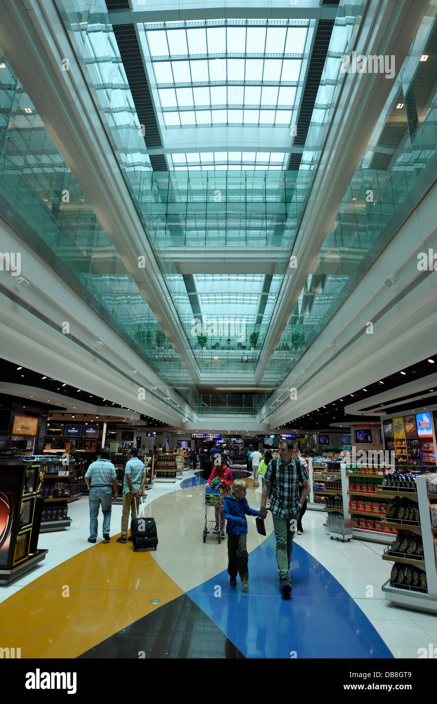 Fly Emirates boeing 777 docking in Beijing International airport Stock ...