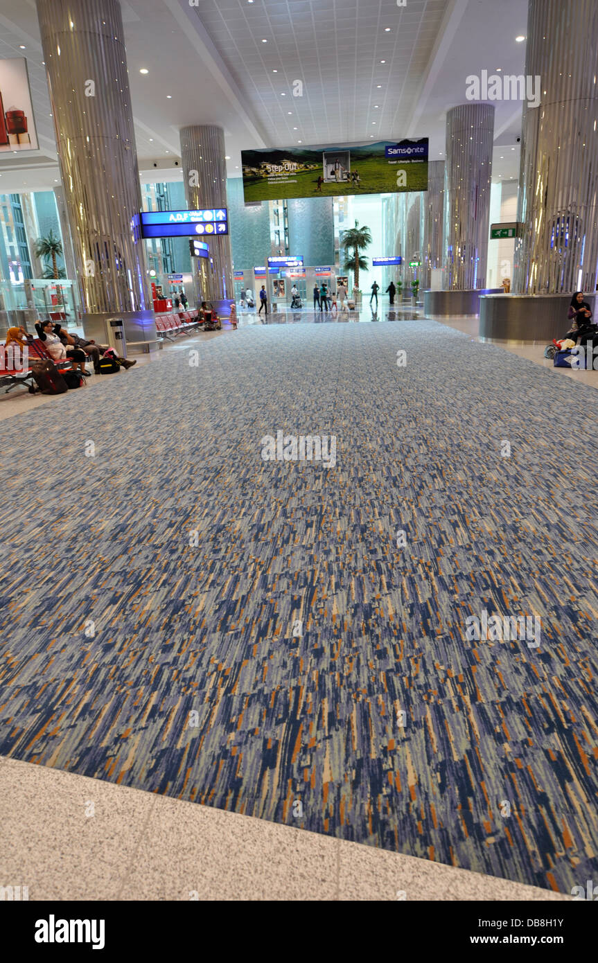 Fly Emirates boeing 777 docking in Beijing International airport Stock ...