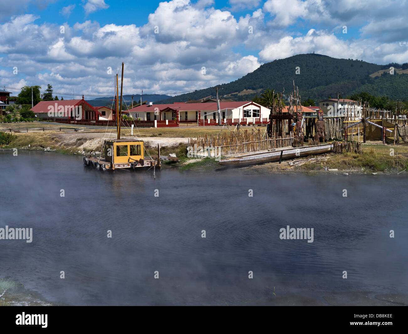 dh Utuhina Stream ROTORUA OHINEMUTU NEW ZEALAND Maori village steaming ...