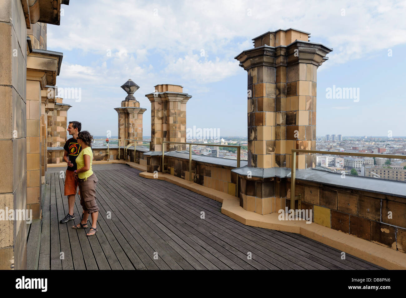 Roof science hi-res stock photography and images - Alamy