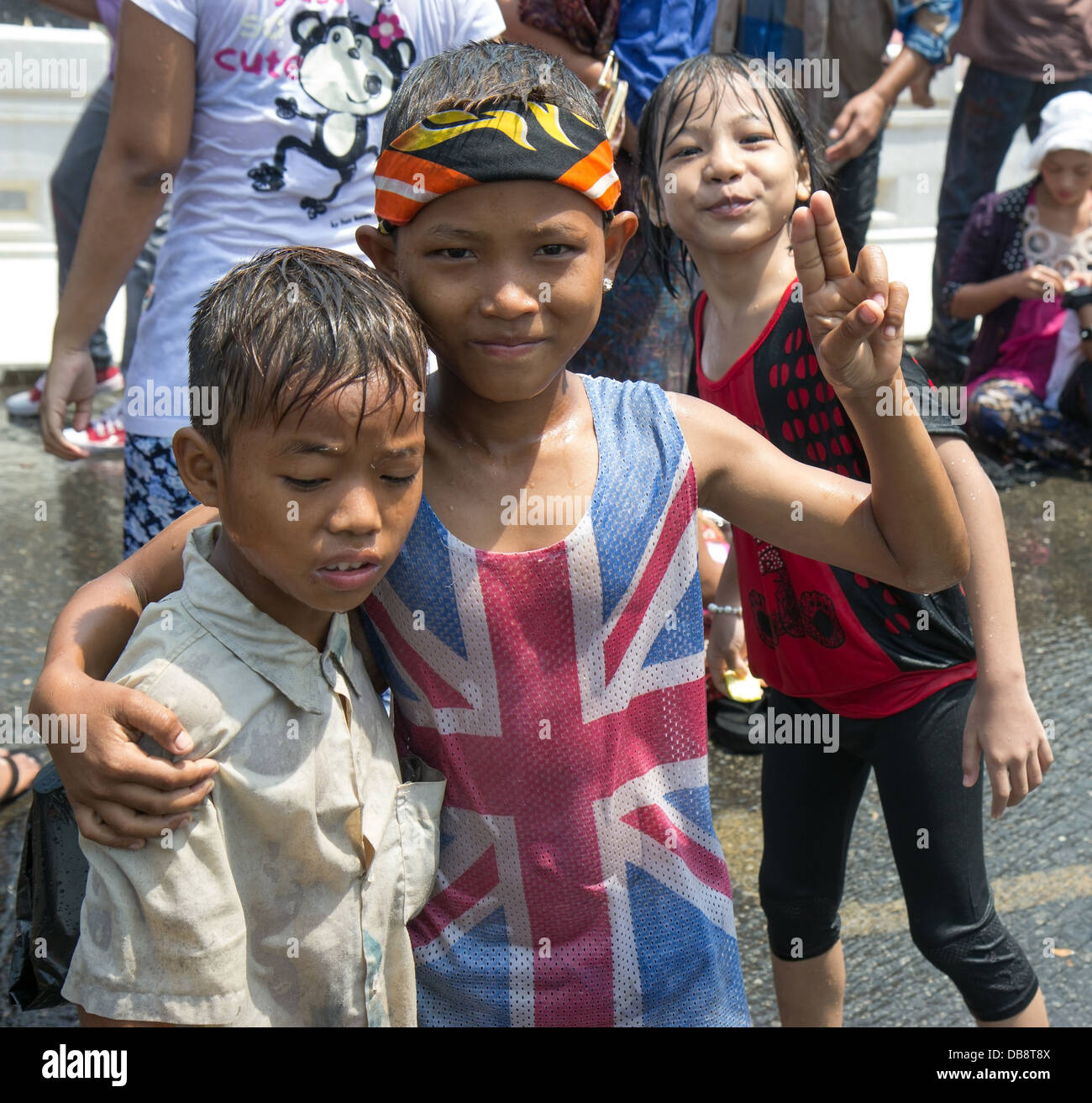 children playing in the street Stock Photo - Alamy