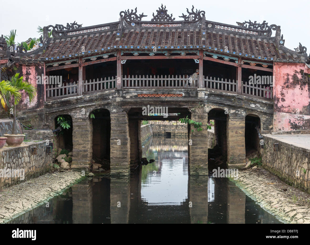 Temple Bridge Stock Photos & Temple Bridge Stock Images - Alamy