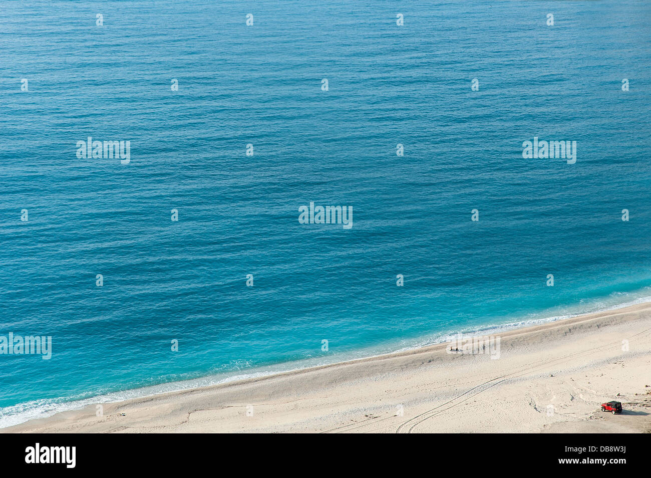 Landscape almost empty beach hi-res stock photography and images - Alamy