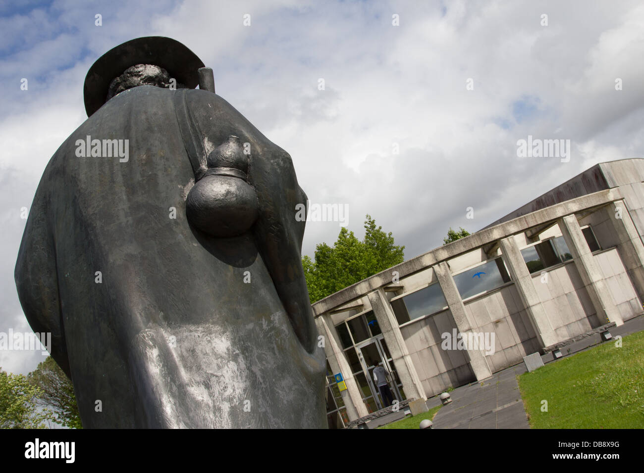 Statue of pilgrim outside the Hastingues Pilgrim Museum, Aire de ...