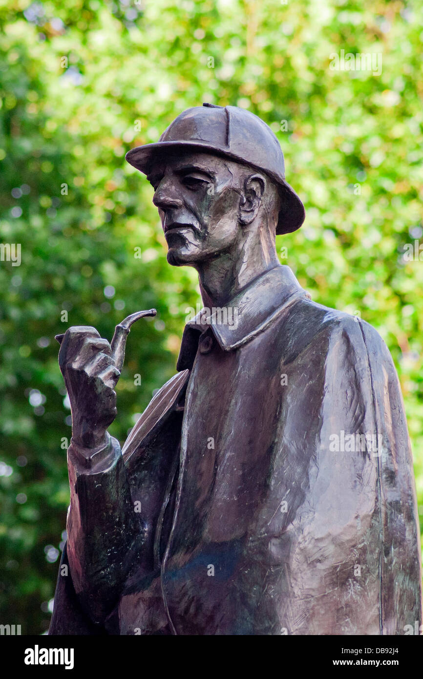 Sculptor john sherlock hi-res stock photography and images - Alamy