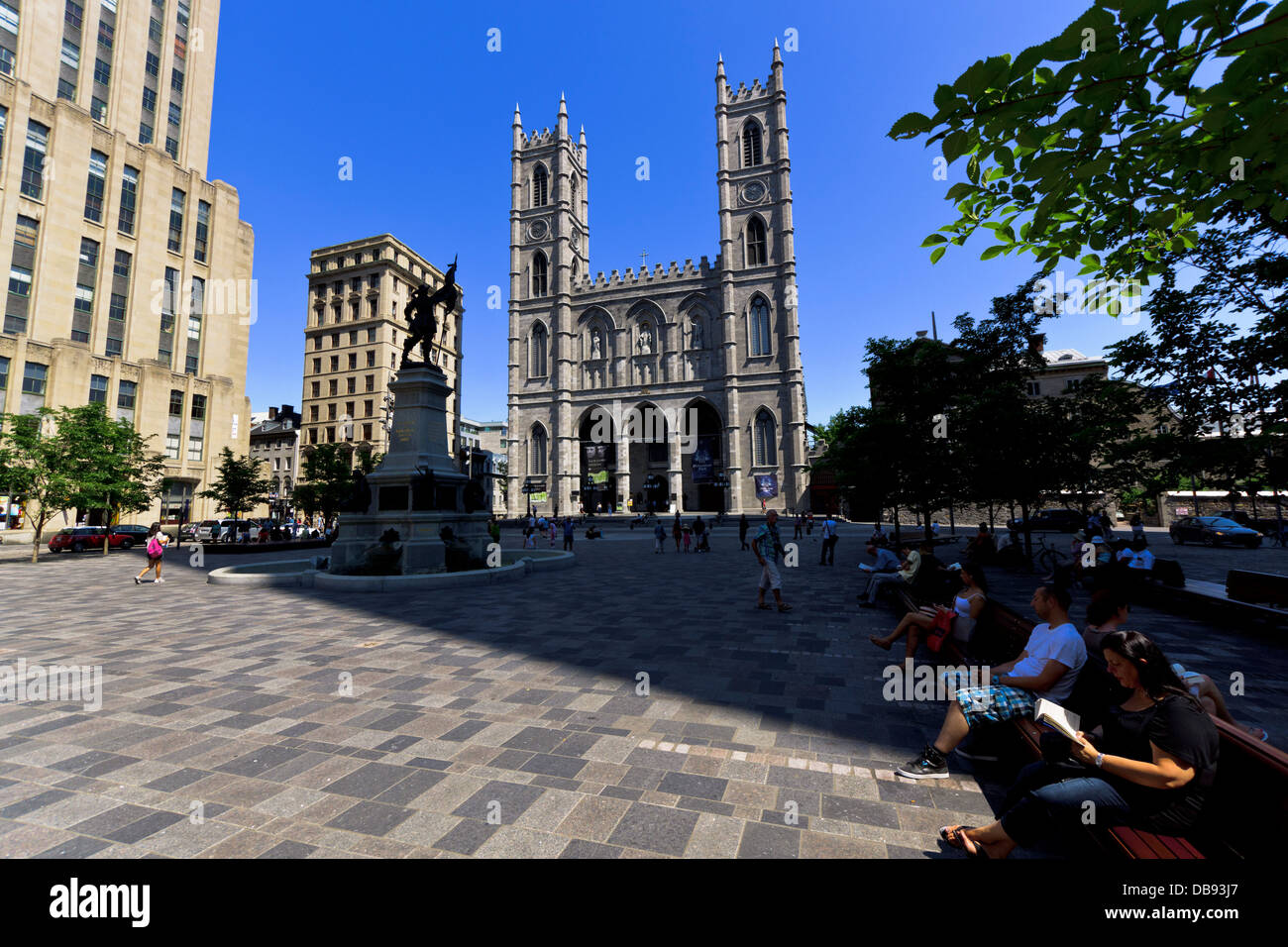 Place d'Armes square, Notre-Dame Basilica, Montreal, Quebec, Canada ...