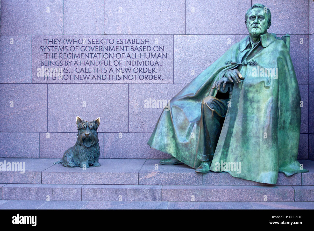 FDR Memorial, sculpture of Franklin Roosevelt and his dog, Fala Stock ...