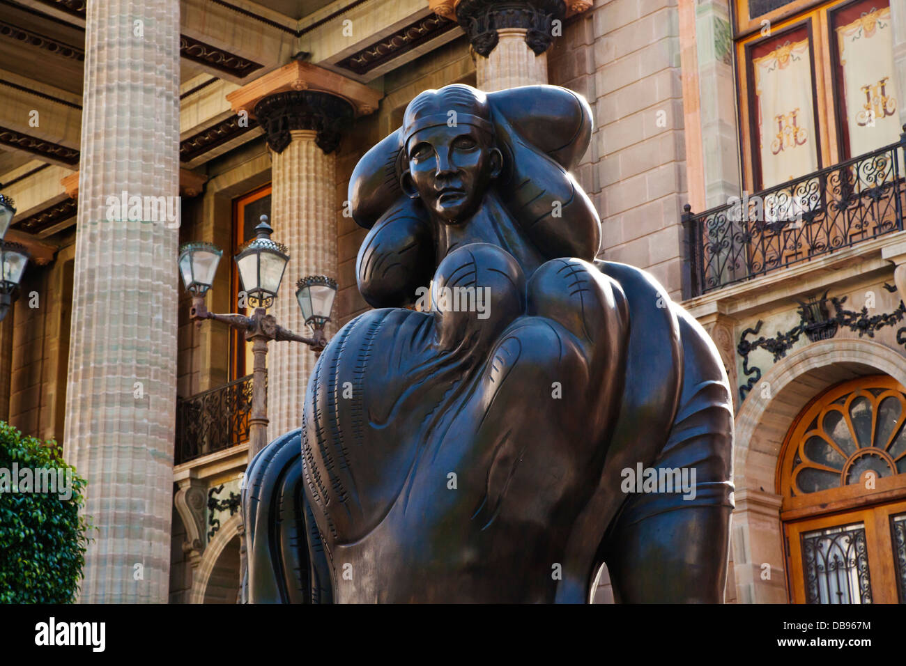 Indigenous sculpture hi-res stock photography and images - Alamy