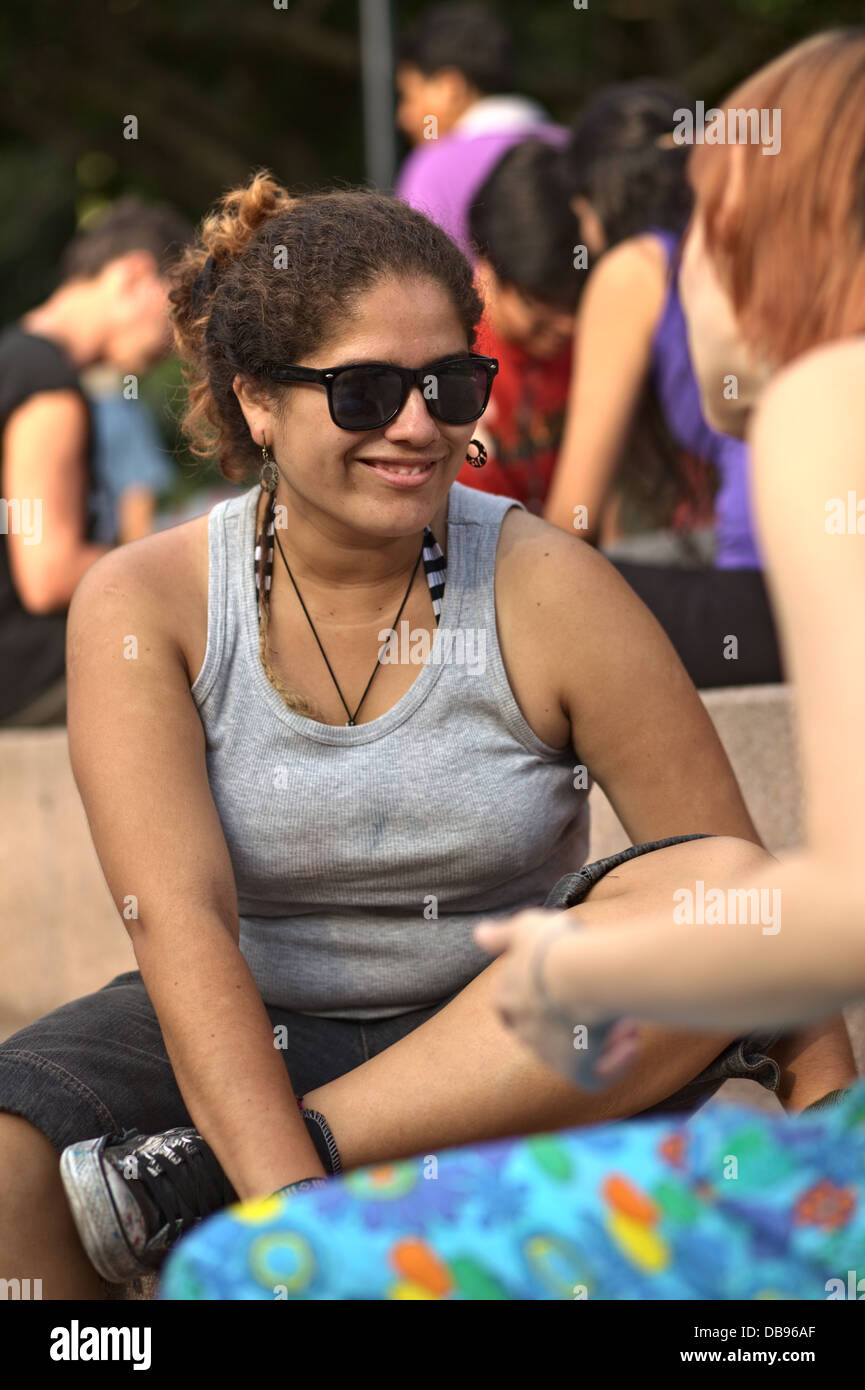 Peruvian latina hi-res stock photography and images - Alamy
