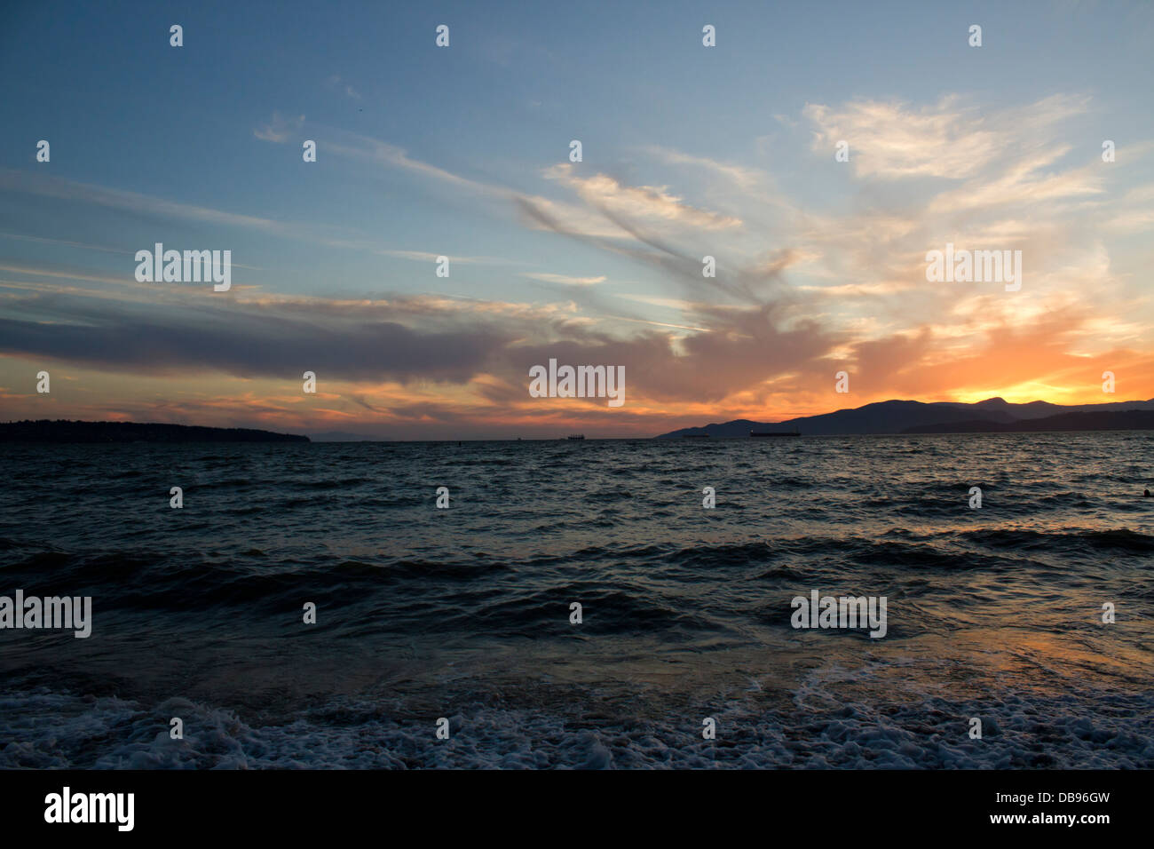 English bay at sunset hi-res stock photography and images - Alamy