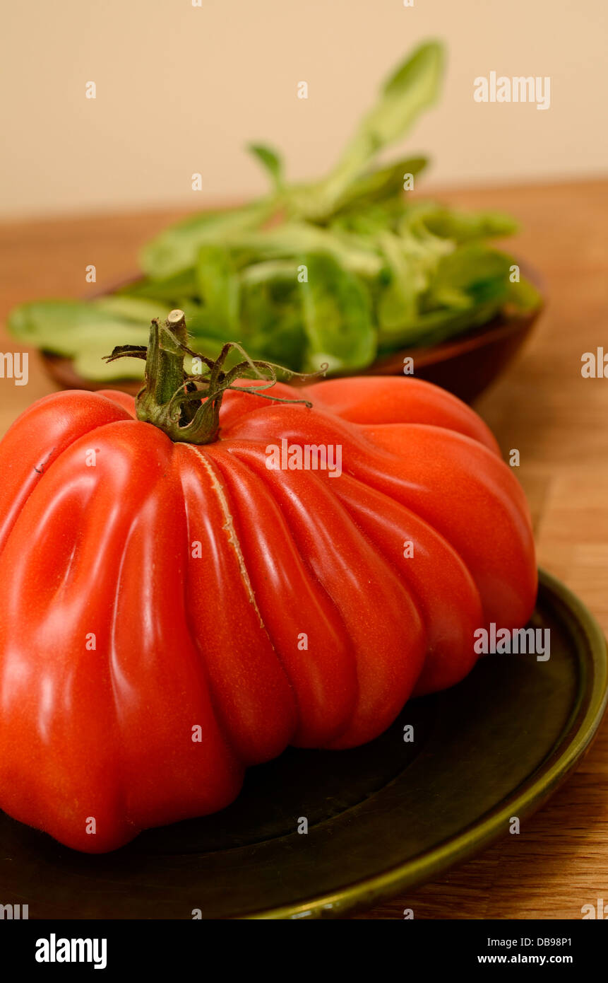Big tomato fruit hi-res stock photography and images - Alamy