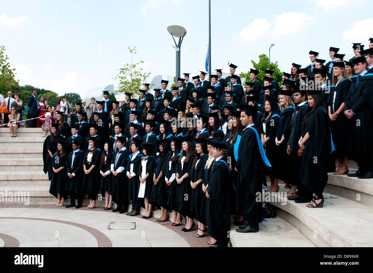 Uk university graduation ceremony students hi-res stock photography and ...