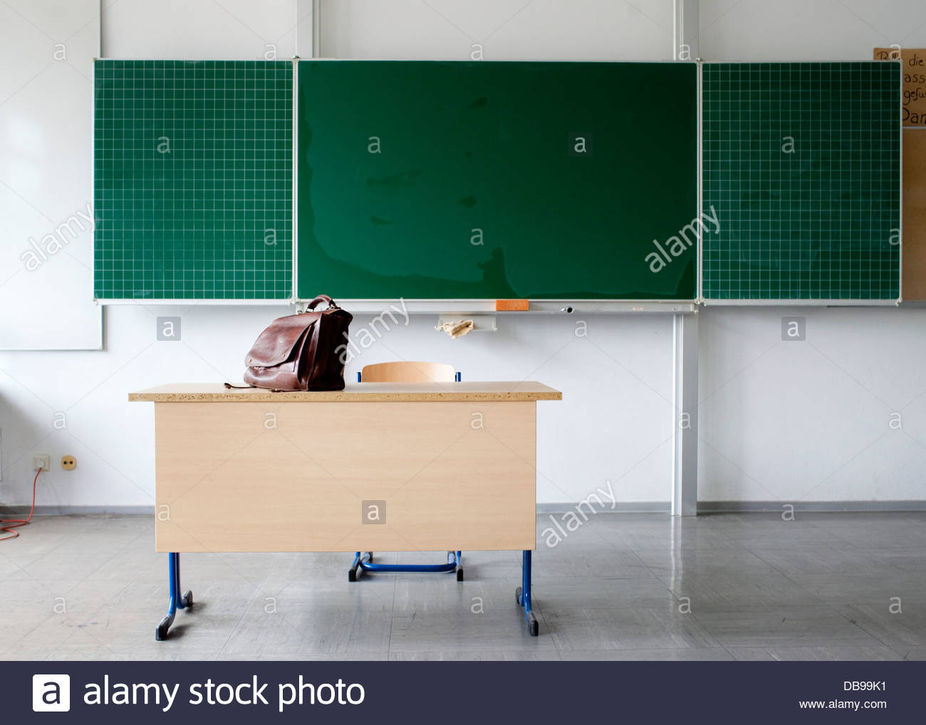 Empty Classroom Stock Photos & Empty Classroom Stock Images - Alamy